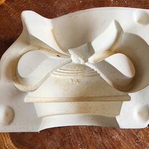 Vintage Slip Cast Mold Ceramic Bow Lid for Jar - Etsy