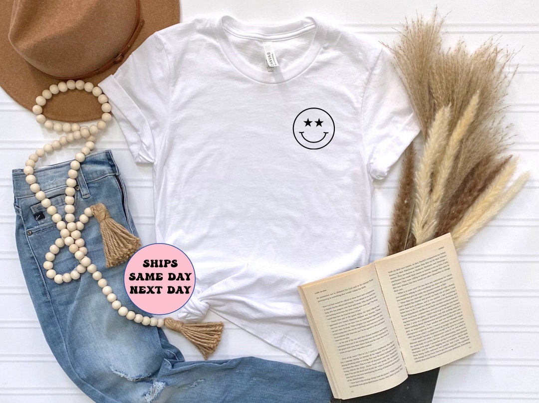 Pocket Smiley Face T-shirt: Trendy Smiling Emoji Shirt - Etsy