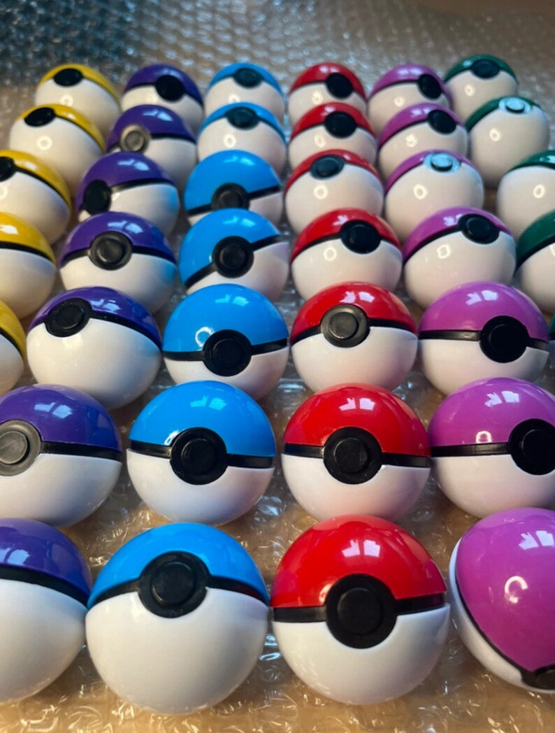 Mini Pokeball Themed Party Favors for Gift Bags and Birthday Partys ...