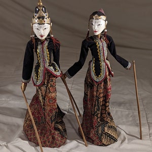 Handmade Wayang Golek Wooden Stick Puppets From Java Indonesia Set of 2, 18.5 Tall - Etsy