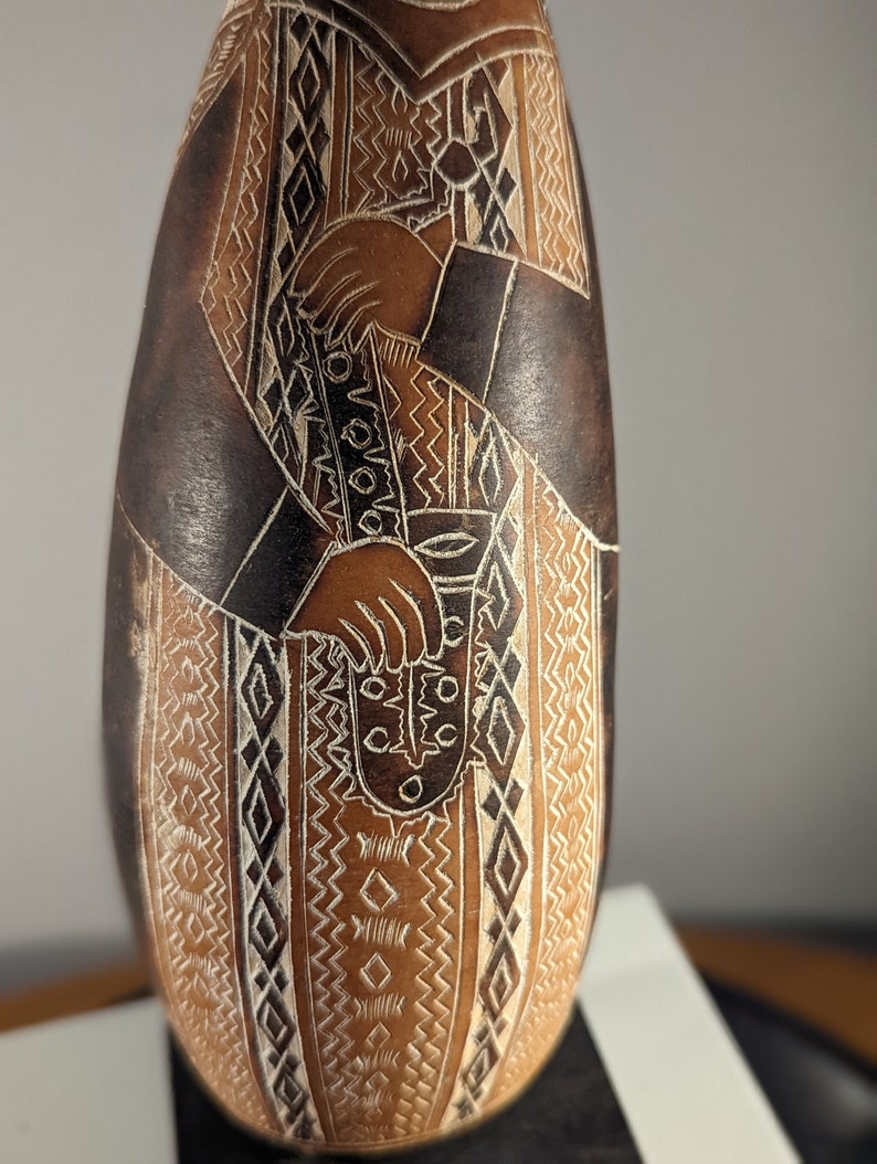 Peruvian Carved Gourd Art of Saxophone Player. Small Carving Statue ...