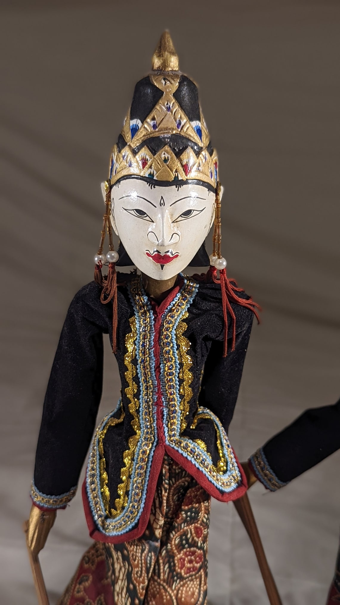 Handmade Wayang Golek Wooden Stick Puppets From Java Indonesia Set of 2, 18.5 Tall - Etsy