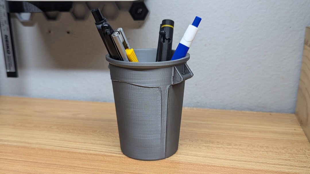 Mini Trash Can Pen Cup Brute Style Desk Toy (1/10 Scale) - Etsy