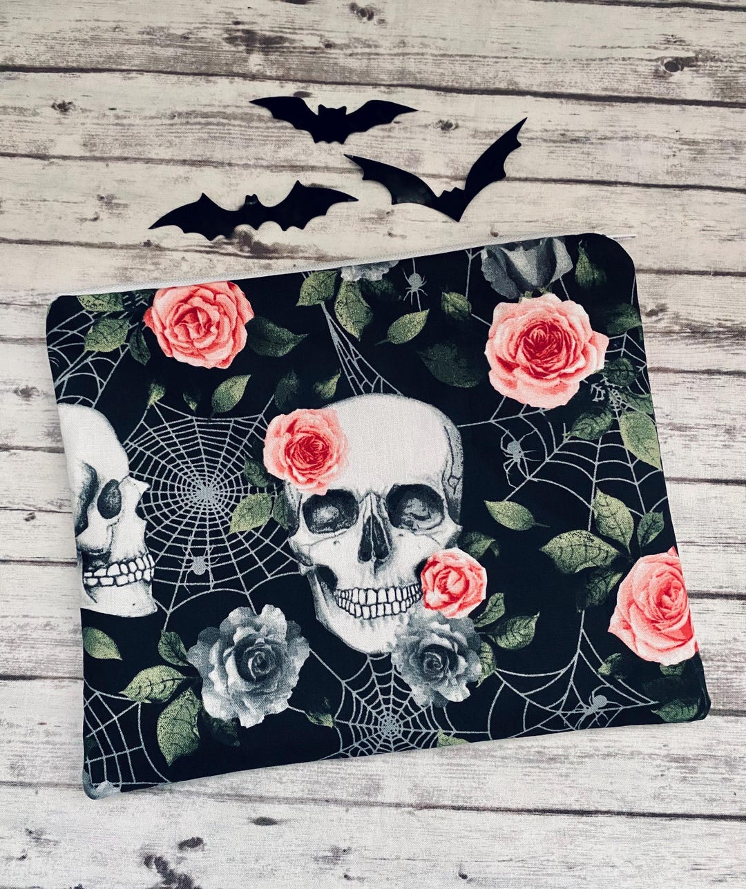 Beautiful Haunt Darling Frightful Beauty Horror Skull Accessories Bag ...