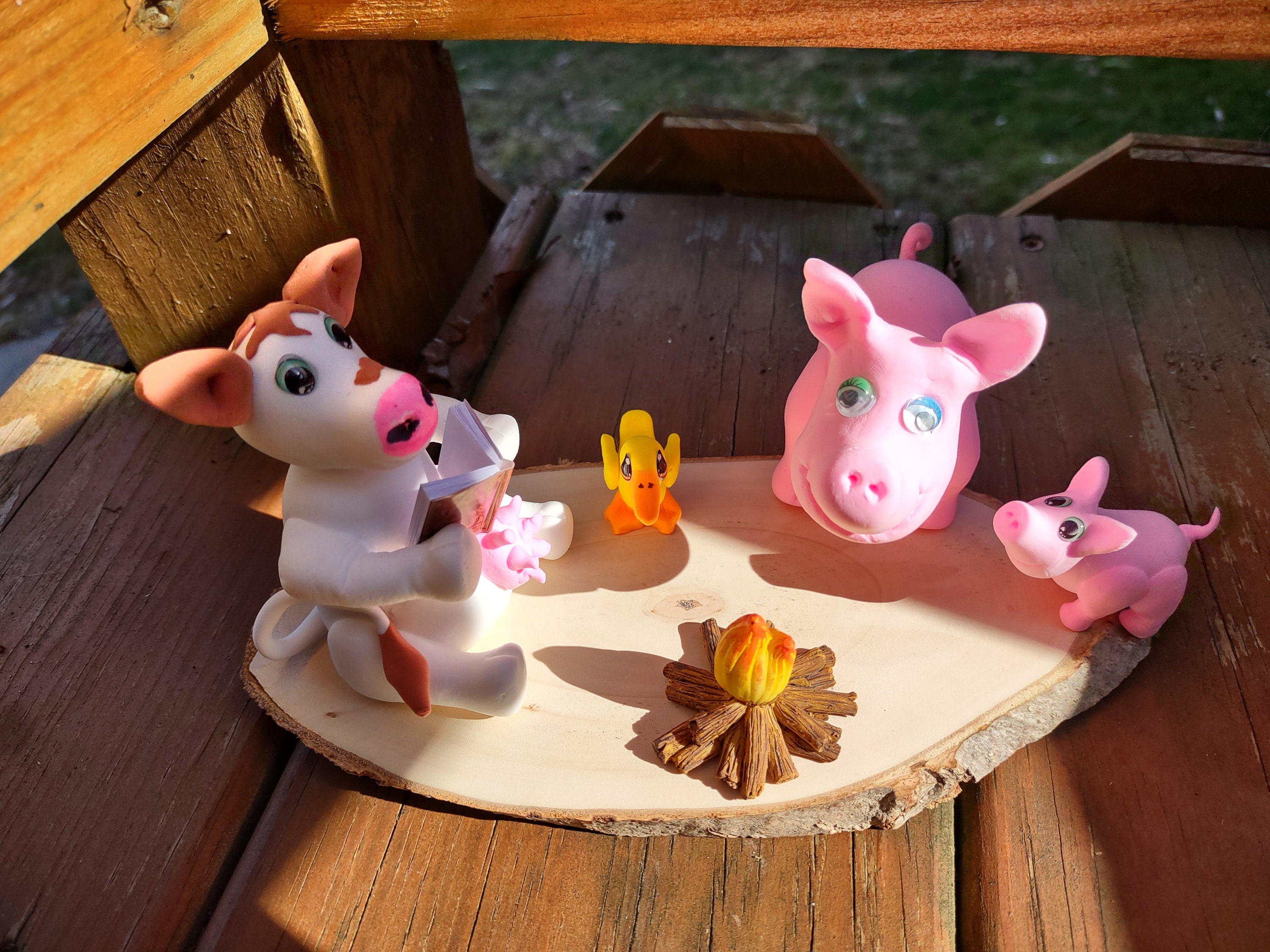 Foam Clay Figurines Barnyard Animals Cow Pig Piglet Duck Animal Scene ...