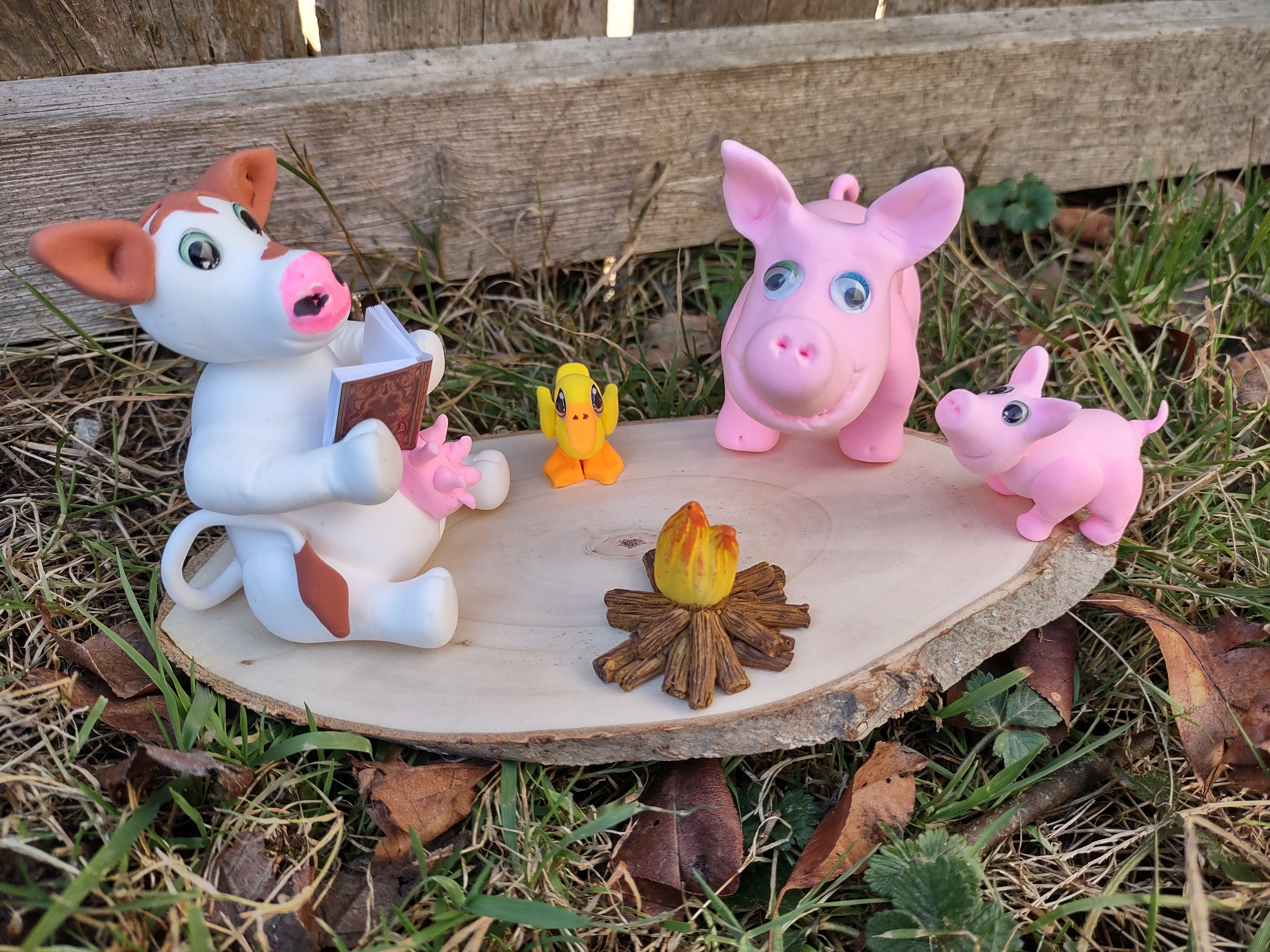 Foam Clay Figurines Barnyard Animals Cow Pig Piglet Duck Animal Scene ...