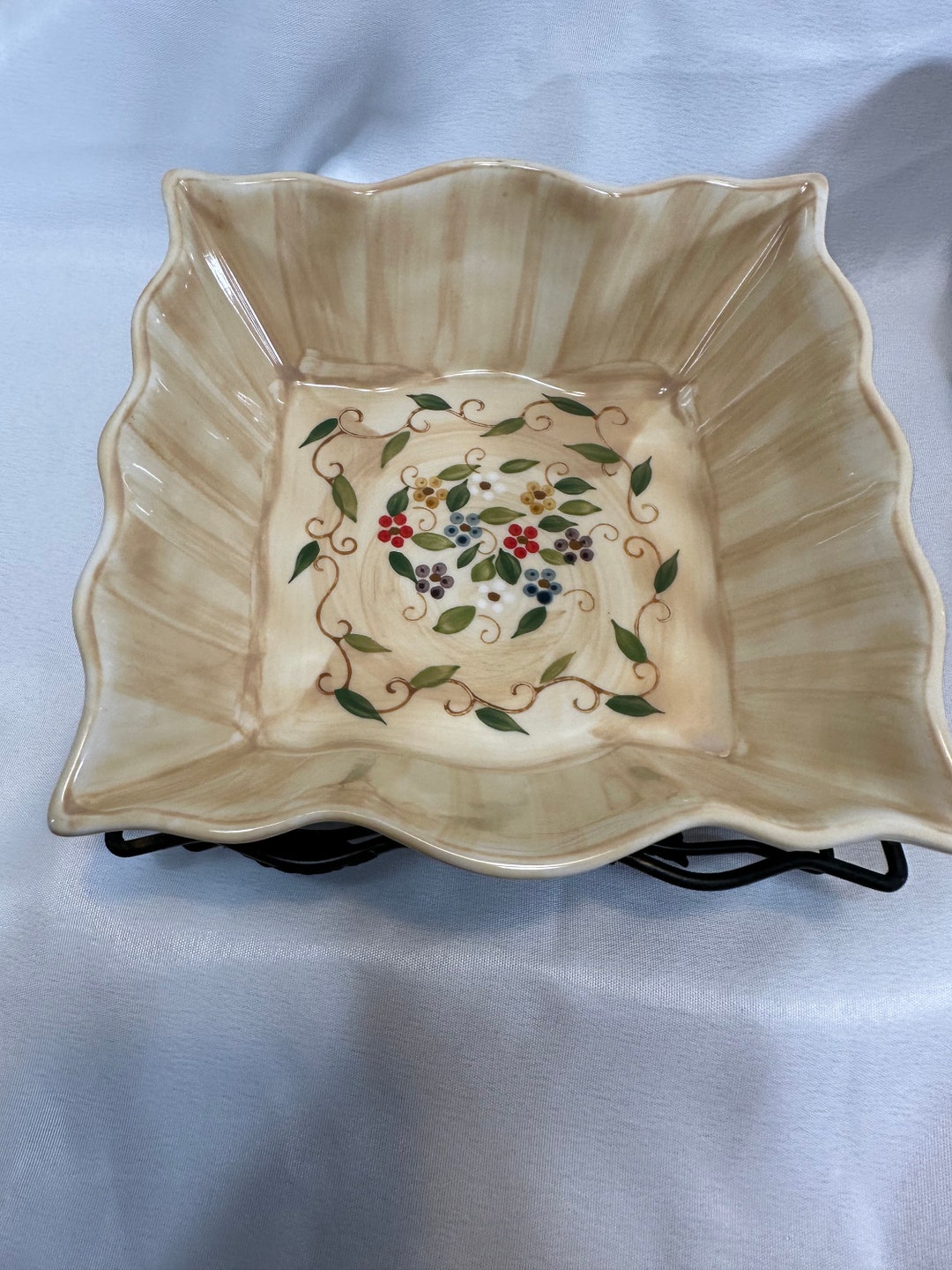Temptations by Tara Petals Baking Dish 2.5qt (11 Inch) Metal Tray and ...