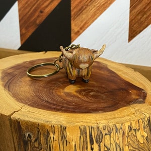 Hand Painted 3D Printed Highland Cow Key Chain Cow Keychain Highland ...
