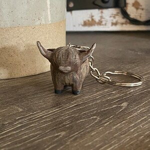 Hand Painted 3D Printed Highland Cow Key Chain Cow Keychain Highland ...