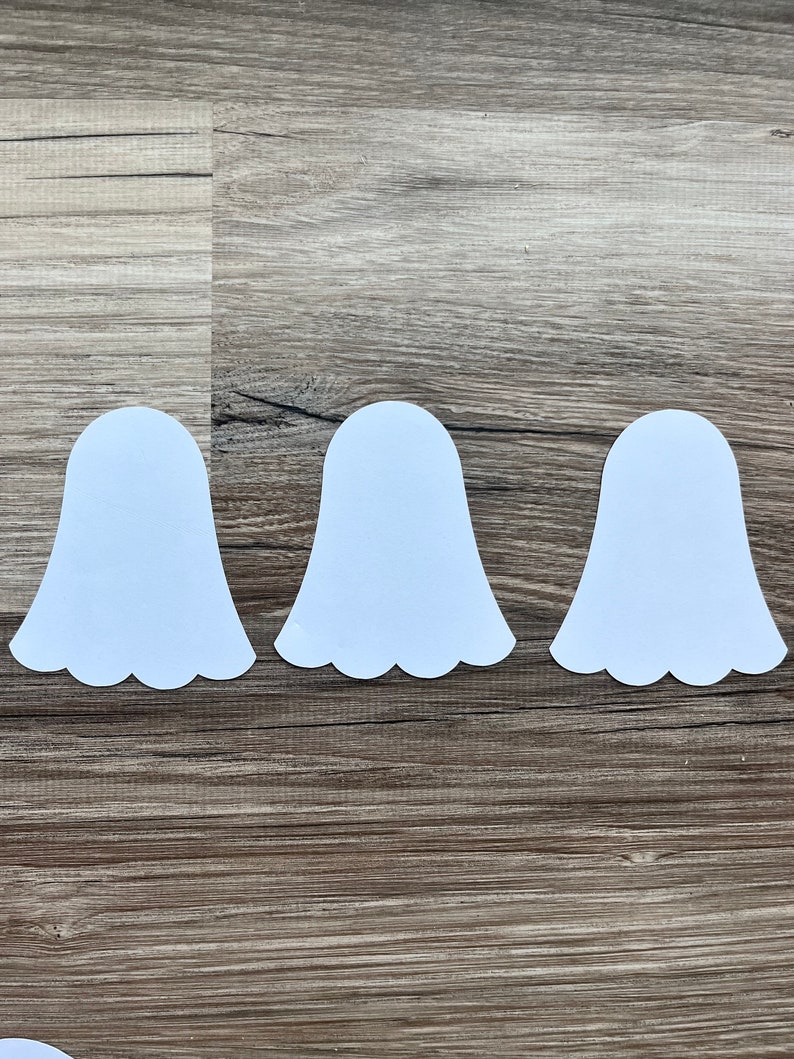 24 Ghost Die Cuts: Cardstock Paper Shapes - Etsy