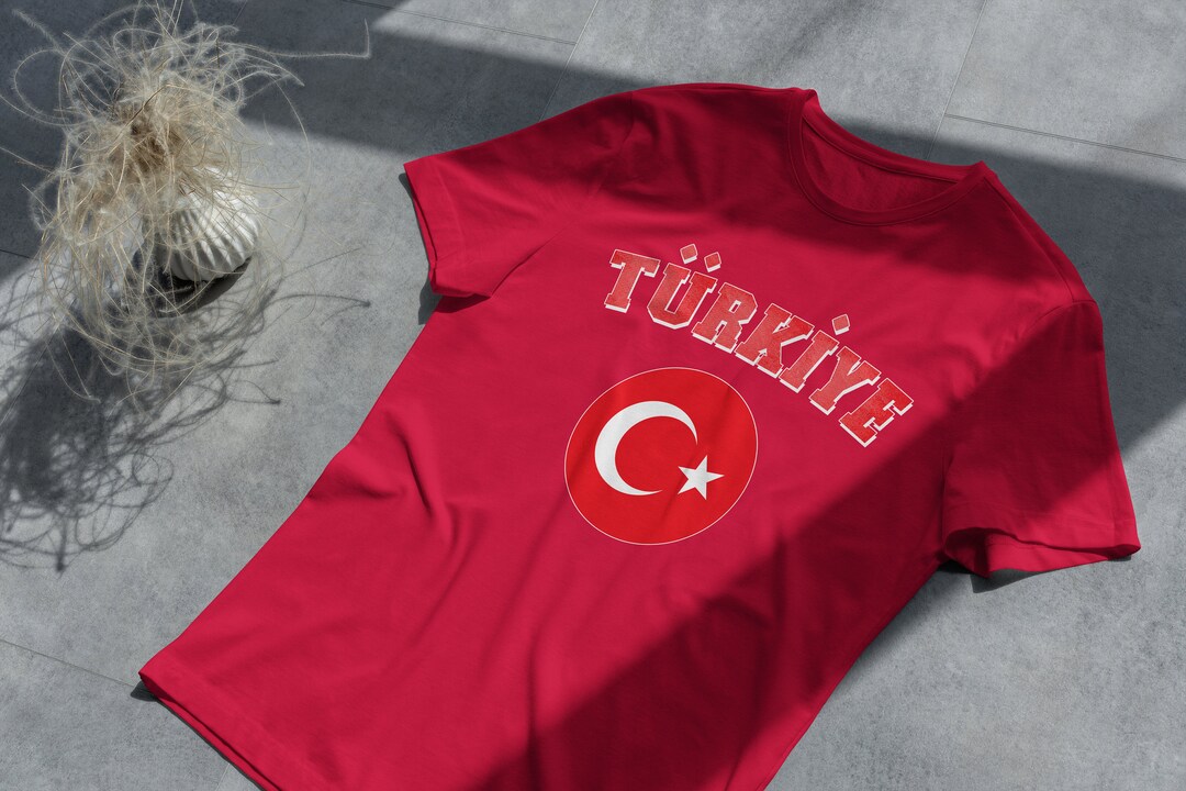 Retro Türkiye Flag Tee: Flaunt Your Turkish Heritage With Style Retro ...