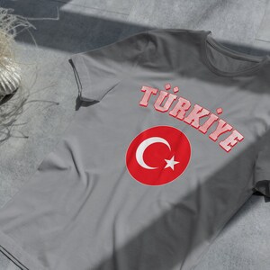 Retro Türkiye Flag Tee: Flaunt Your Turkish Heritage With Style Retro ...