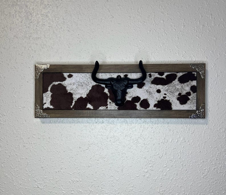Rustic Western Cowboy Hat Rack. Texas Longhorn With Brown/white Cow ...