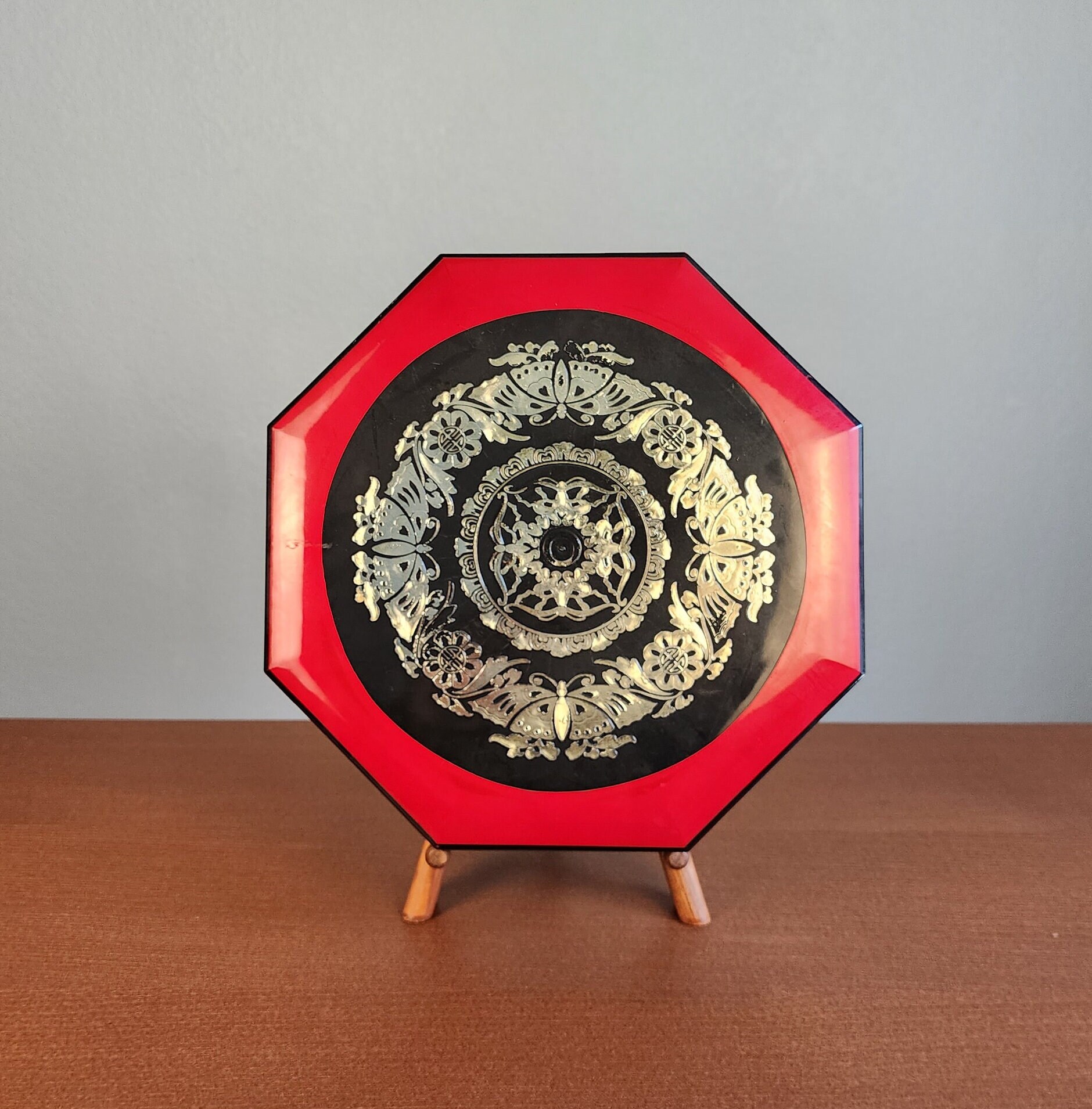 Vintage Korean Lacquer Octagon Box Includes 9 Trays, Serving Tray With ...