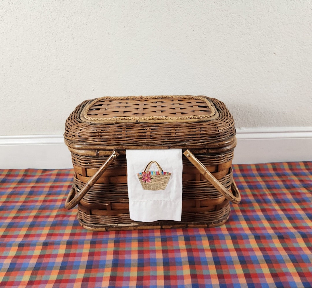Vintage Large Wicker Picnic Basket With Handles, Outdoor Indoor Storage ...