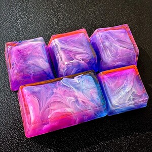 Vaporwave Fade Keycap - Custom Resin Artisan (pink & Blue Swirl) | OEM ...