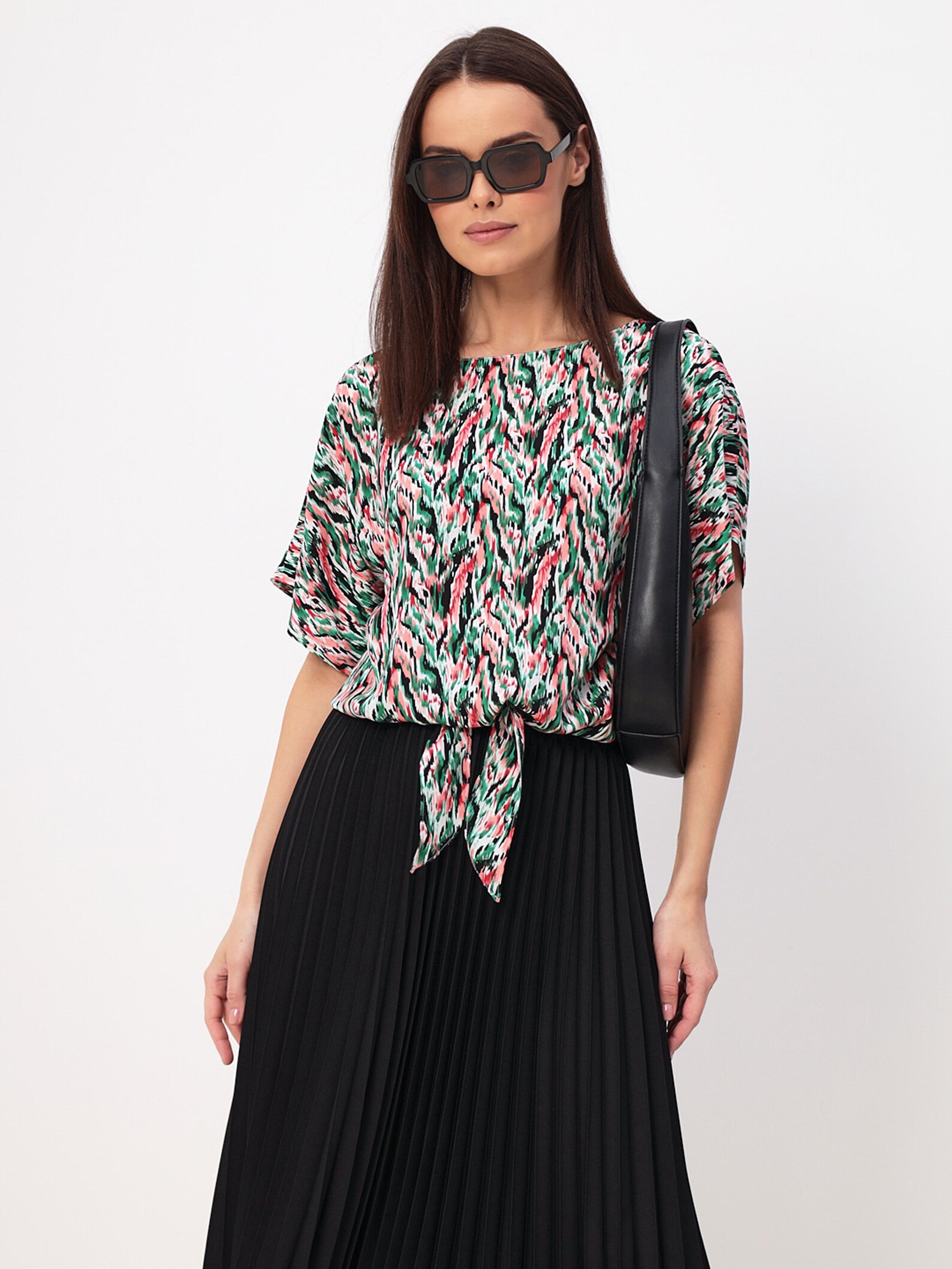 Women's Blouse Pattern. Basic Blouse a Round Neckline Sewing Digital ...