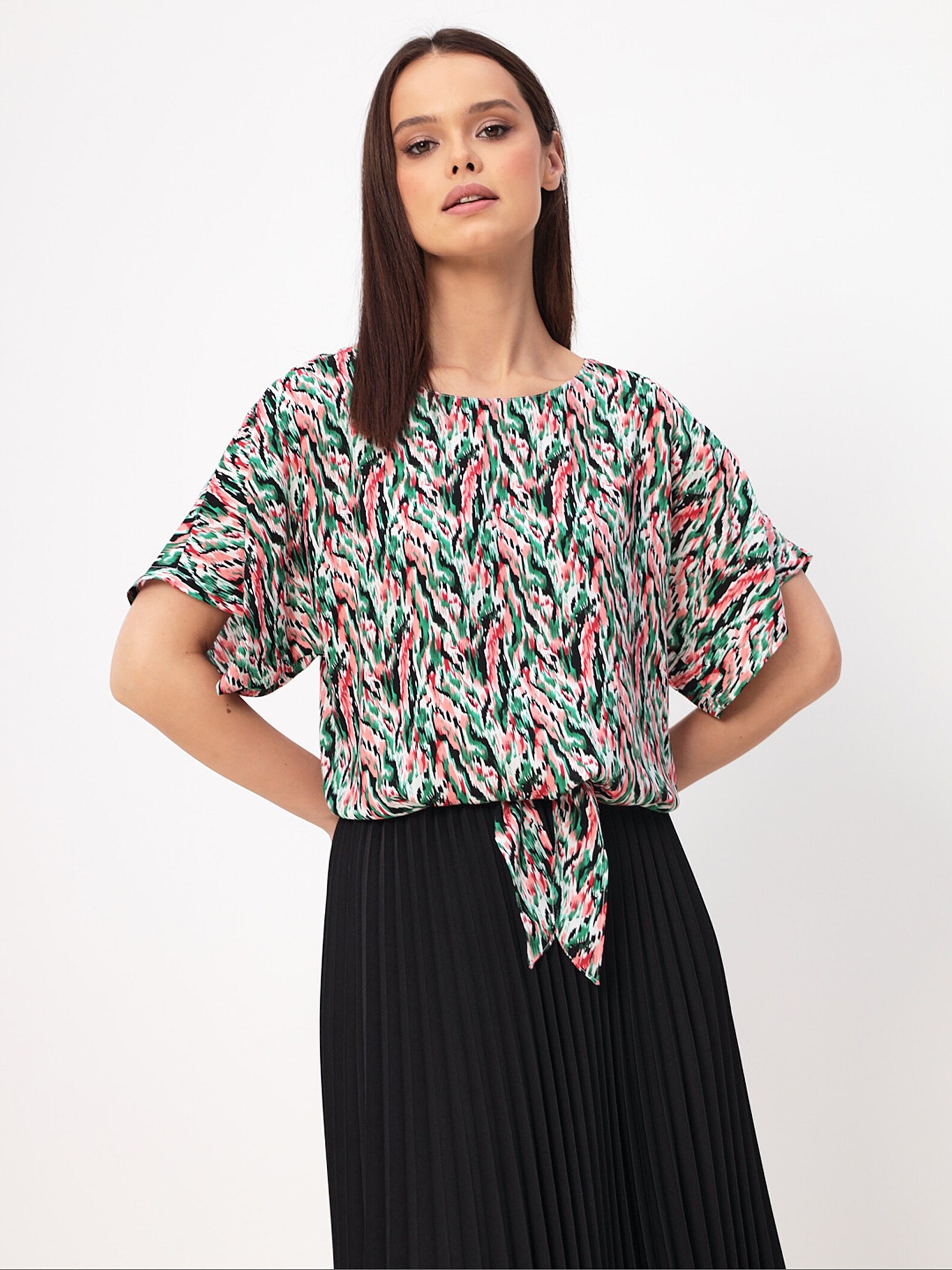 Women's Blouse Pattern. Basic Blouse a Round Neckline Sewing Digital ...