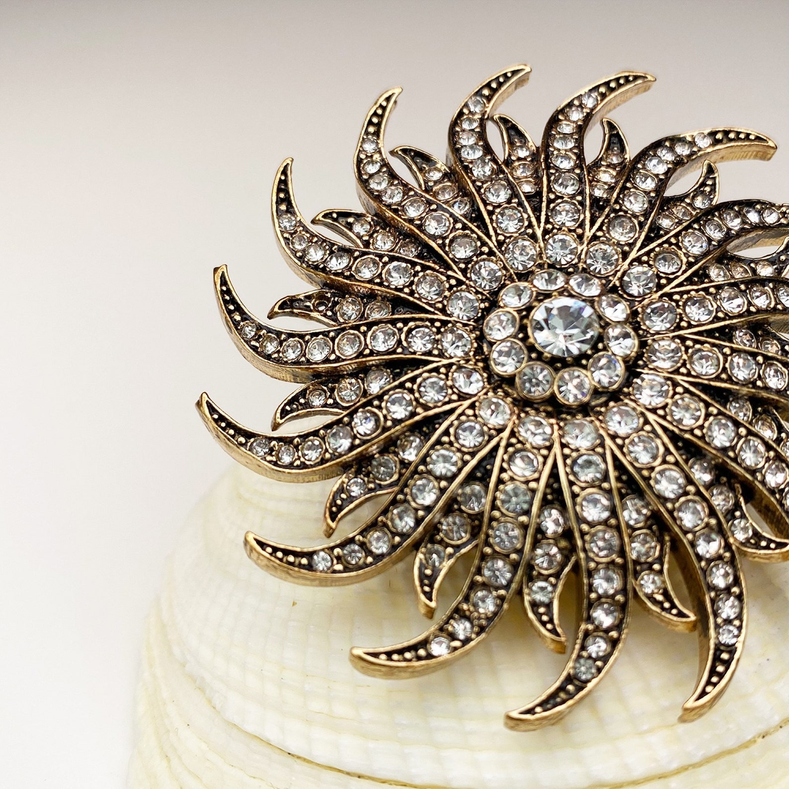 Passionflower Sultan Brooch With White Crystal Stone on Bronze - Etsy