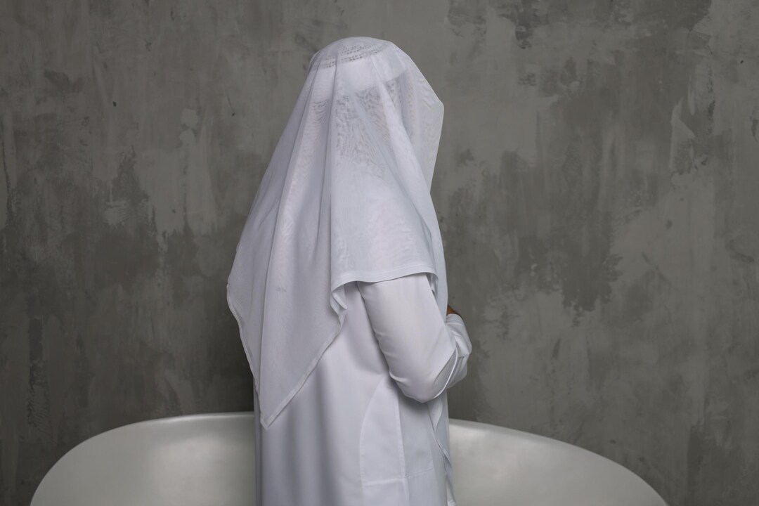 Plain White Keffiyeh Scarf/shemagh | Saudi Scarf for Men | Arab Scarf ...
