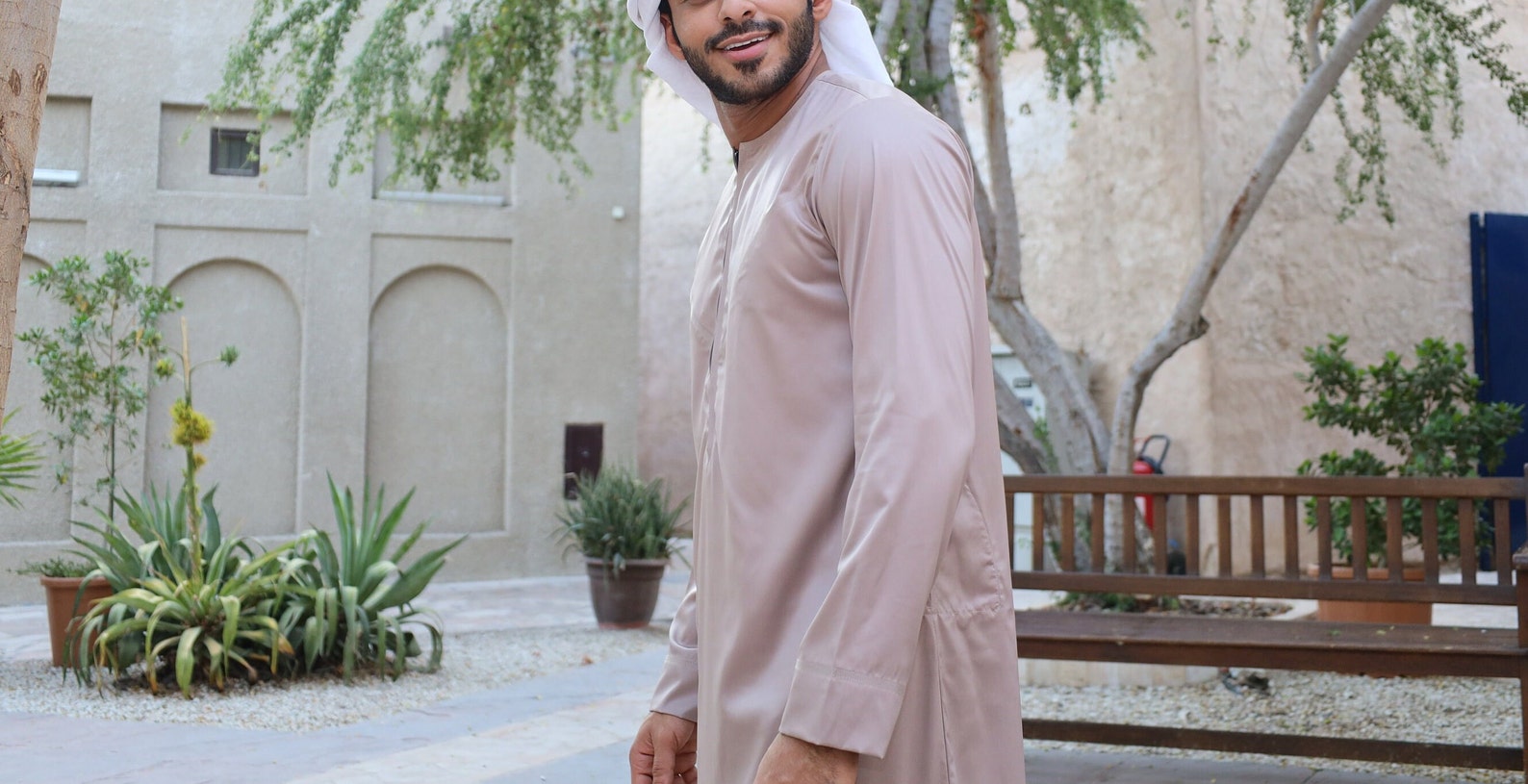Tan Beige Omani Thobe Thobes for Men - Etsy