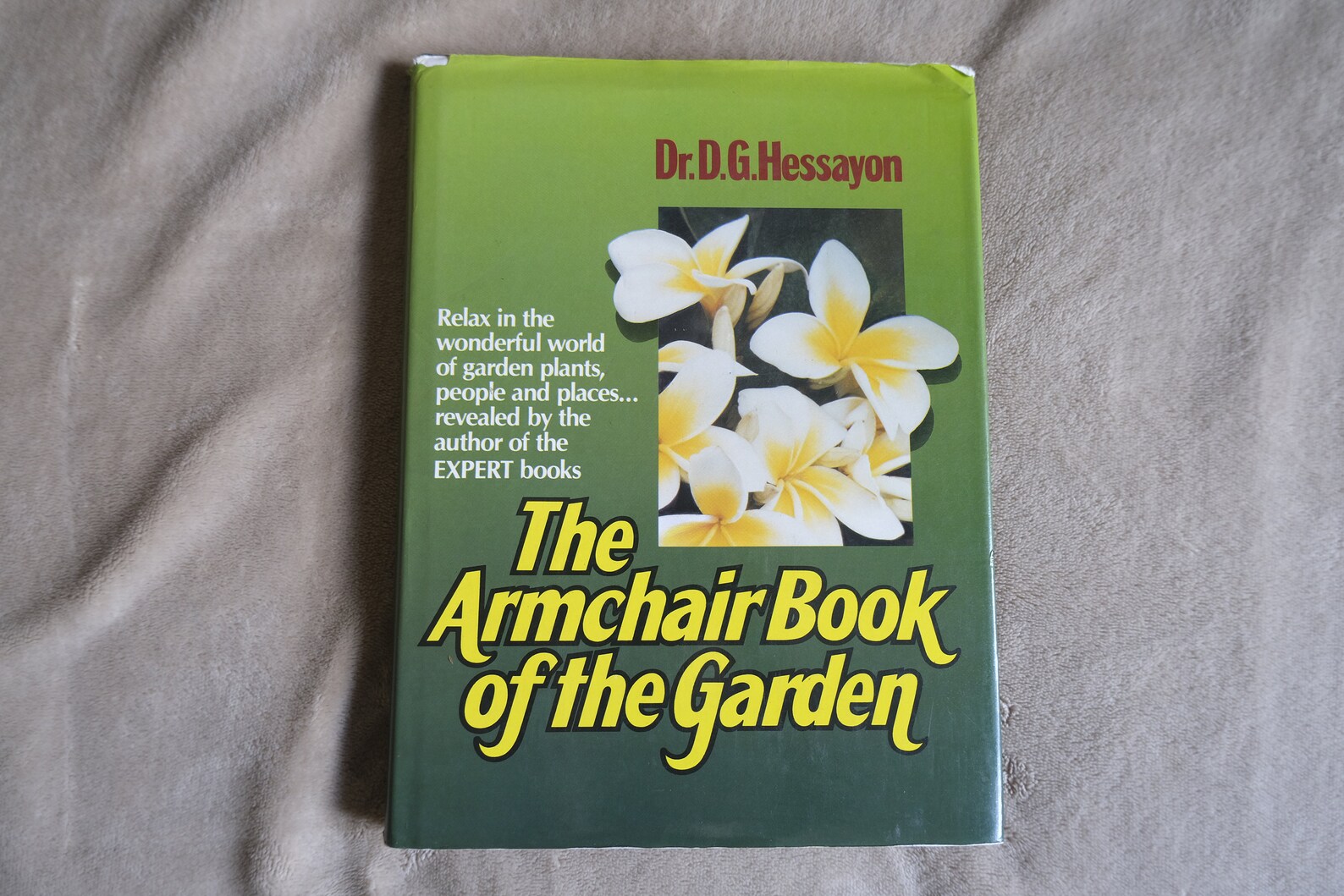Vintage Large Coffee Table Book Artbook Interior Design Book Garden ...