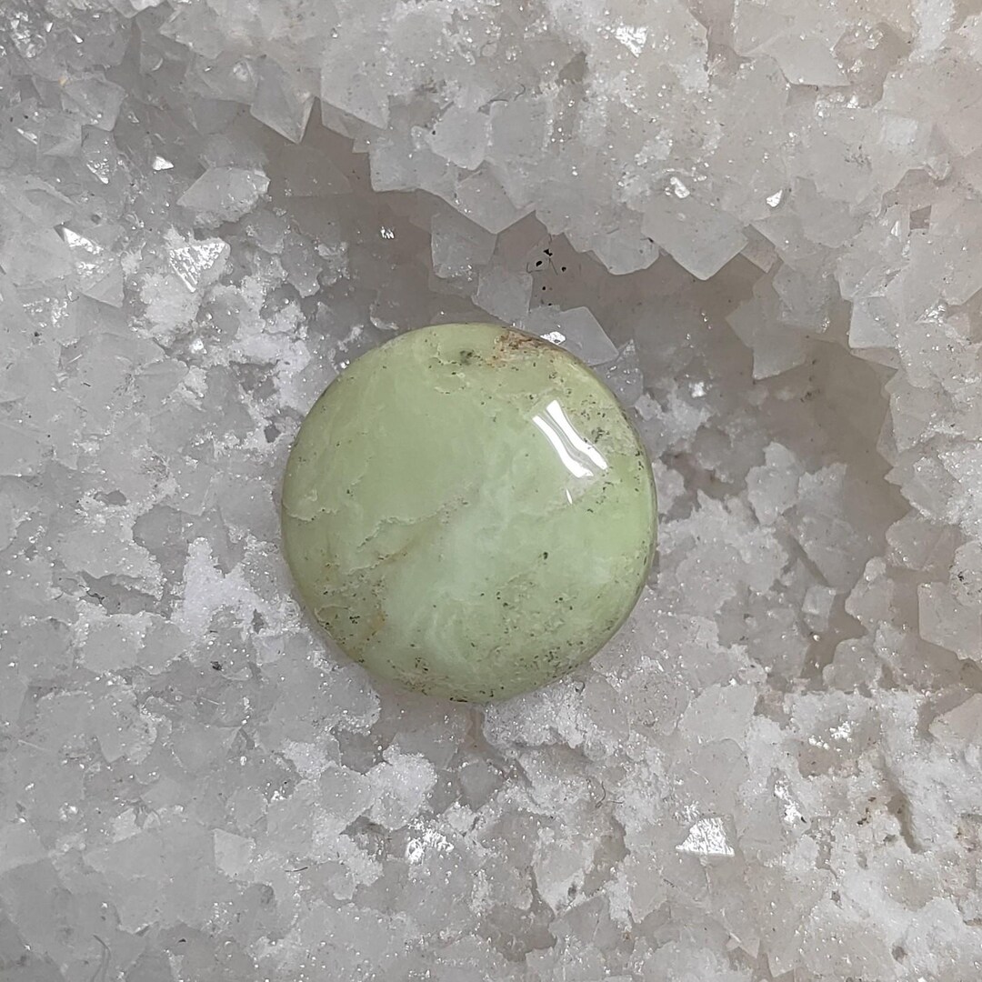 Natural Lemon Chrysoprase Cabochon: Green Loose Gemstone (22x22x5mm, 25 ...