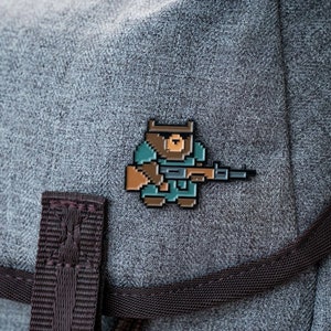 Tacti Bear Enamel Pin - Valo Enamel Pin - Valo Gifts - Amazing Gift for ...