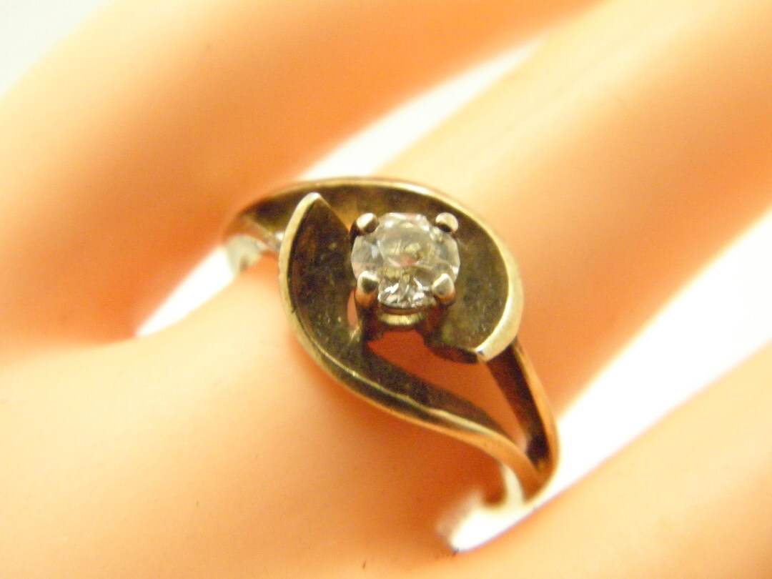 Antique 9ct Gold Dia Gilt Twist Solitaire Ring Size O 1/2 (US Size 7.5 ...
