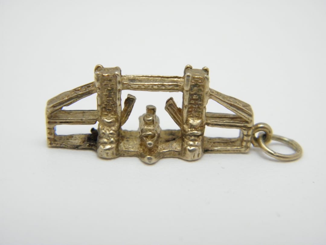 Vintage 9ct Gold Huge Tower Bridge Charm for Bracelet or Pendant C1960 ...