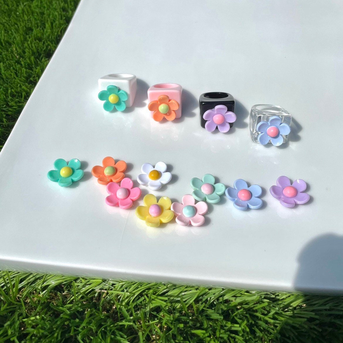 Chunky Square Daisy Resin Rings / Chunky Rings / Resin Rings / Chunky ...