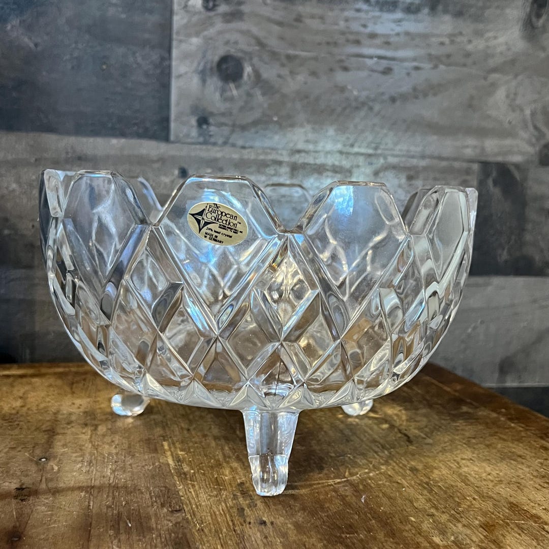 Vintage Triumph Tri Footed Round Crystal Bowl - Etsy