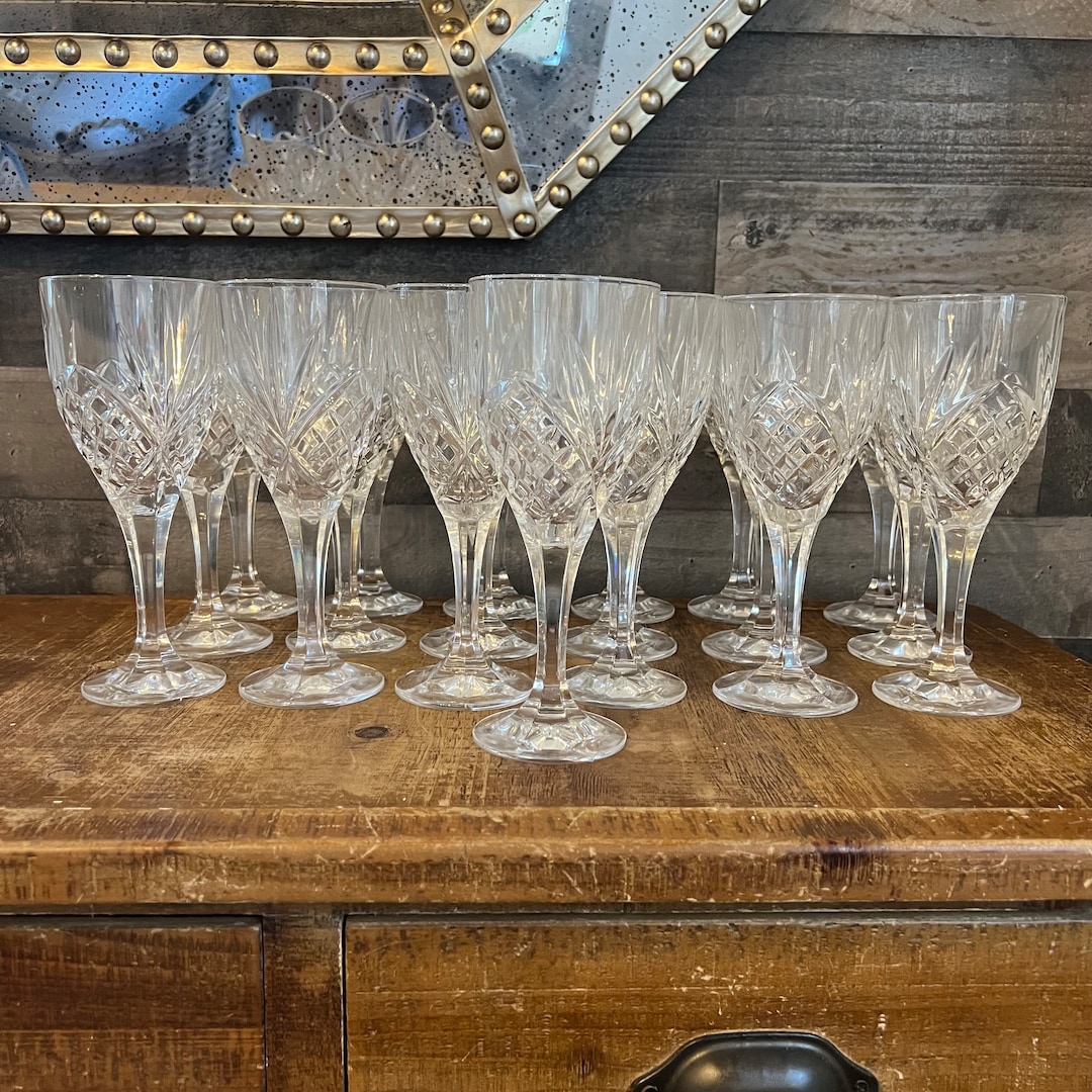 Pair of Godinger Crystal Dublin Pattern Wine Glasses - Etsy