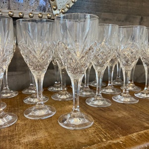 Pair of Godinger Crystal Dublin Pattern Wine Glasses - Etsy
