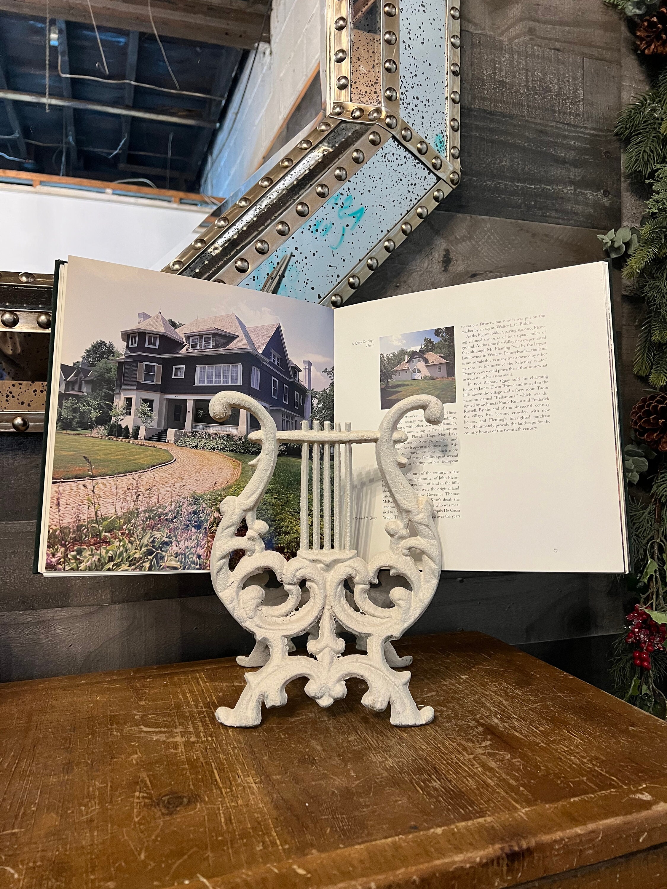 Vintage White Lyre Harp Book Stand Music Stand Paper Stand Picture ...