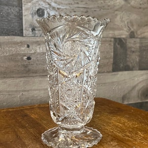 Vintage Imperial Glass Mid Century Vase - Elegant Vase - Flower Vase ...