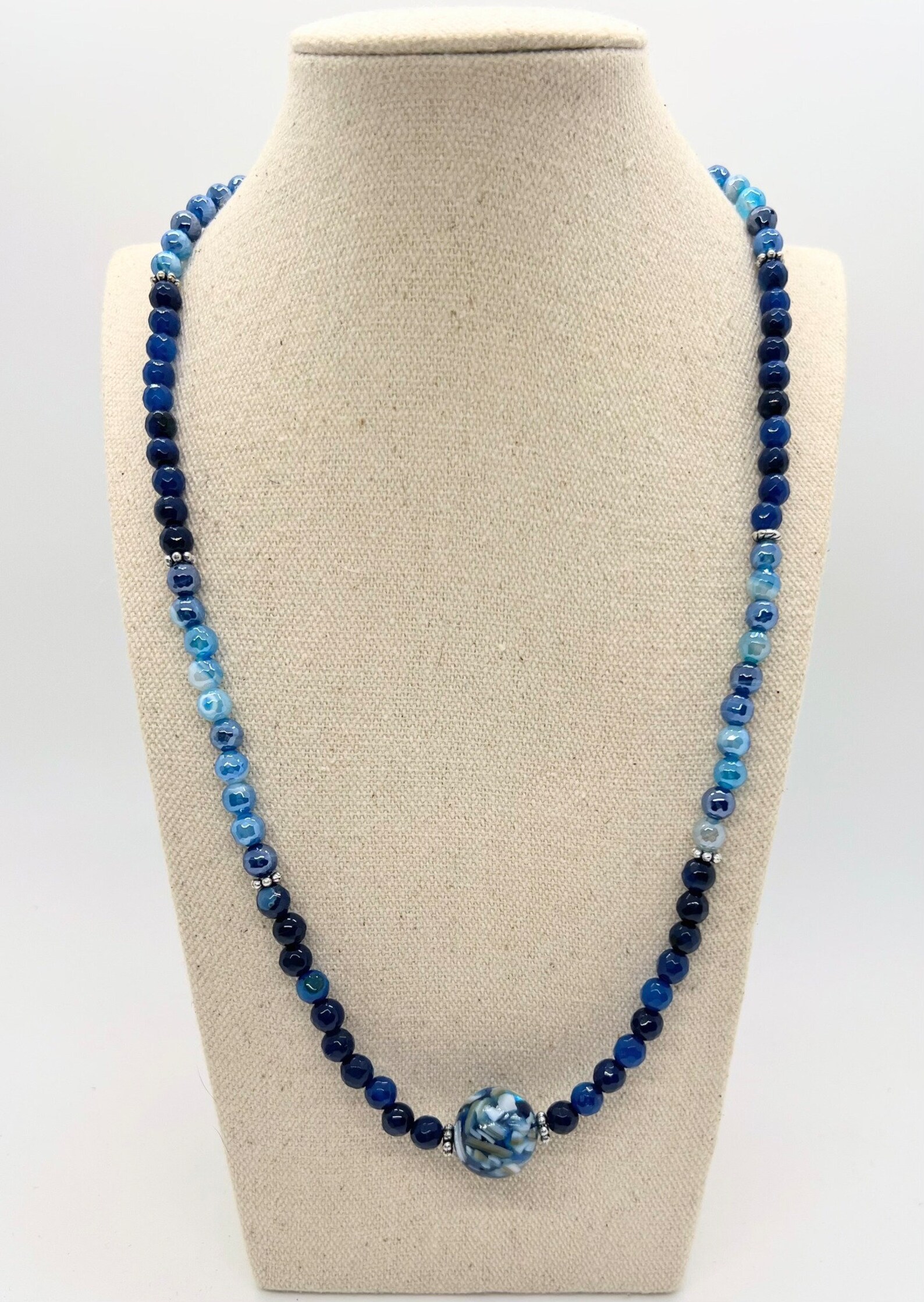 Mystic Sardonyx Agate Blue, Dark Blue Agate, 22 Inches With a 2 Inch ...