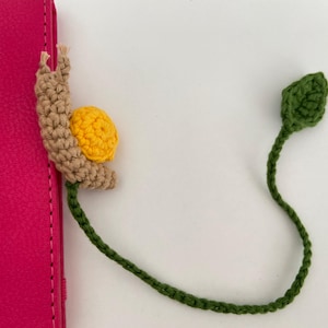 Crochet Snail Bookmark Pattern: Amigurumi Book Accessory (PDF Pattern ...