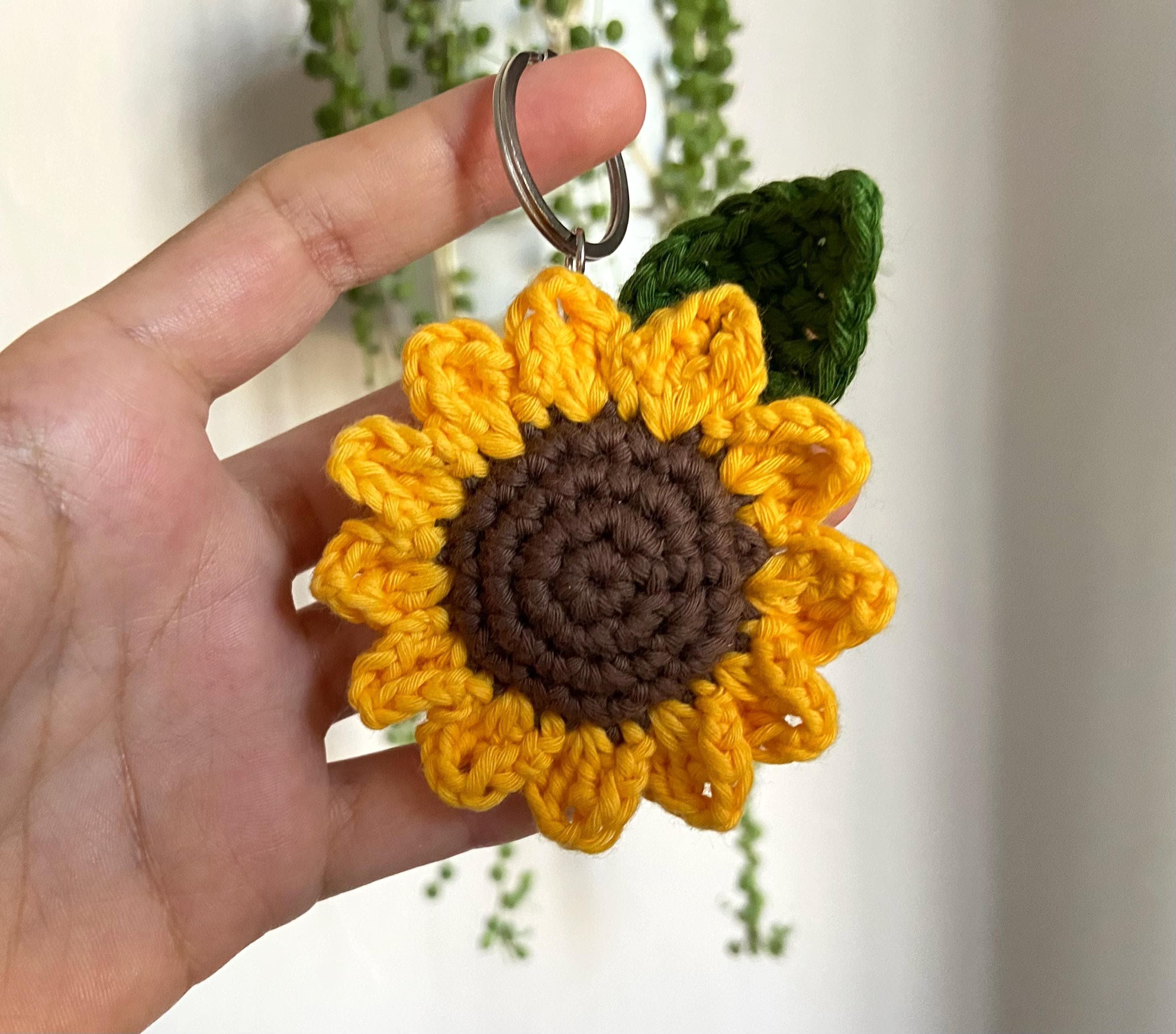 Crochet Sunflower Keychain Pattern: Amigurumi Charm (PDF Pattern) - Etsy