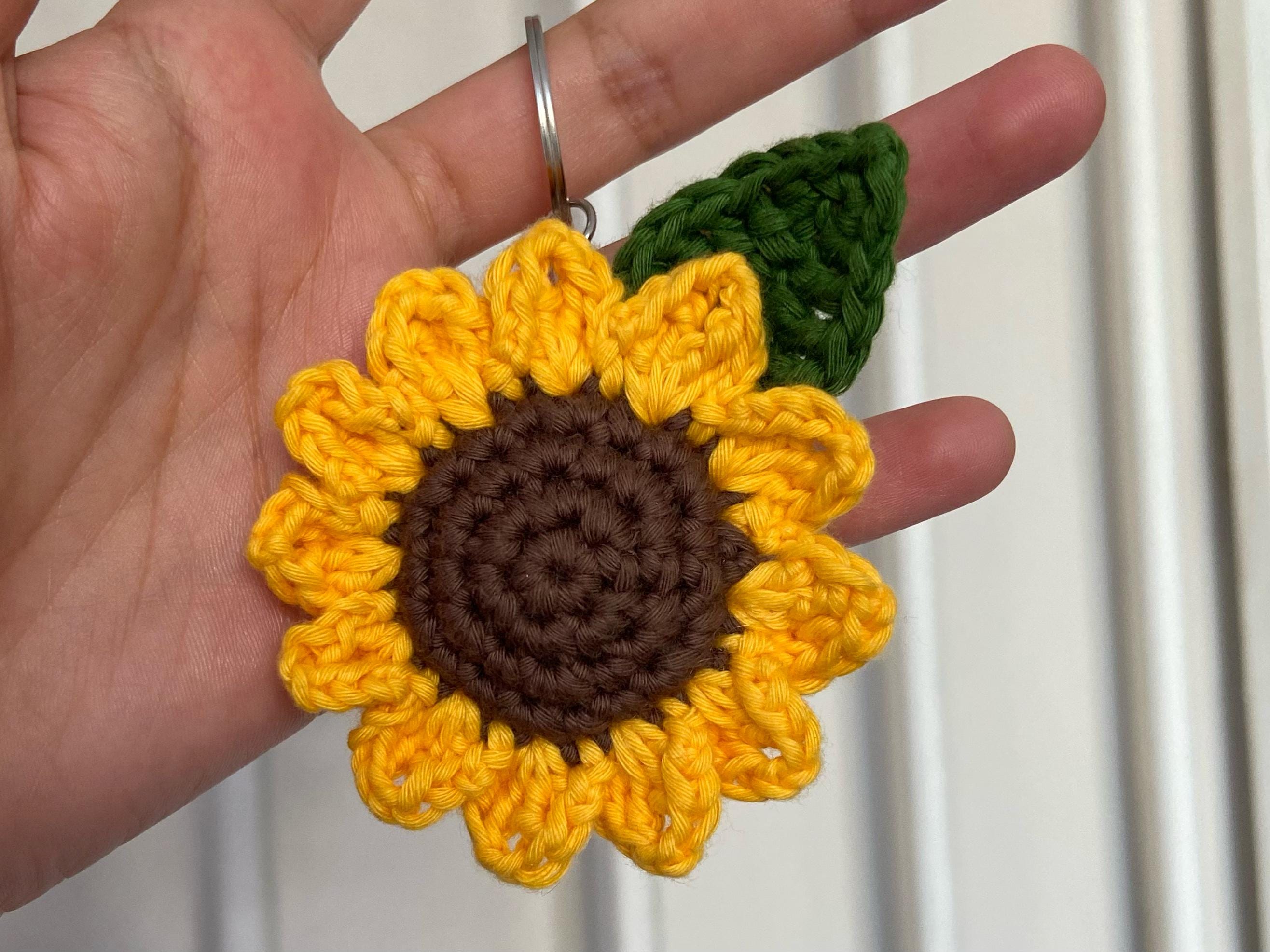 Crochet Sunflower Keychain Pattern: Amigurumi Charm (PDF Pattern) - Etsy