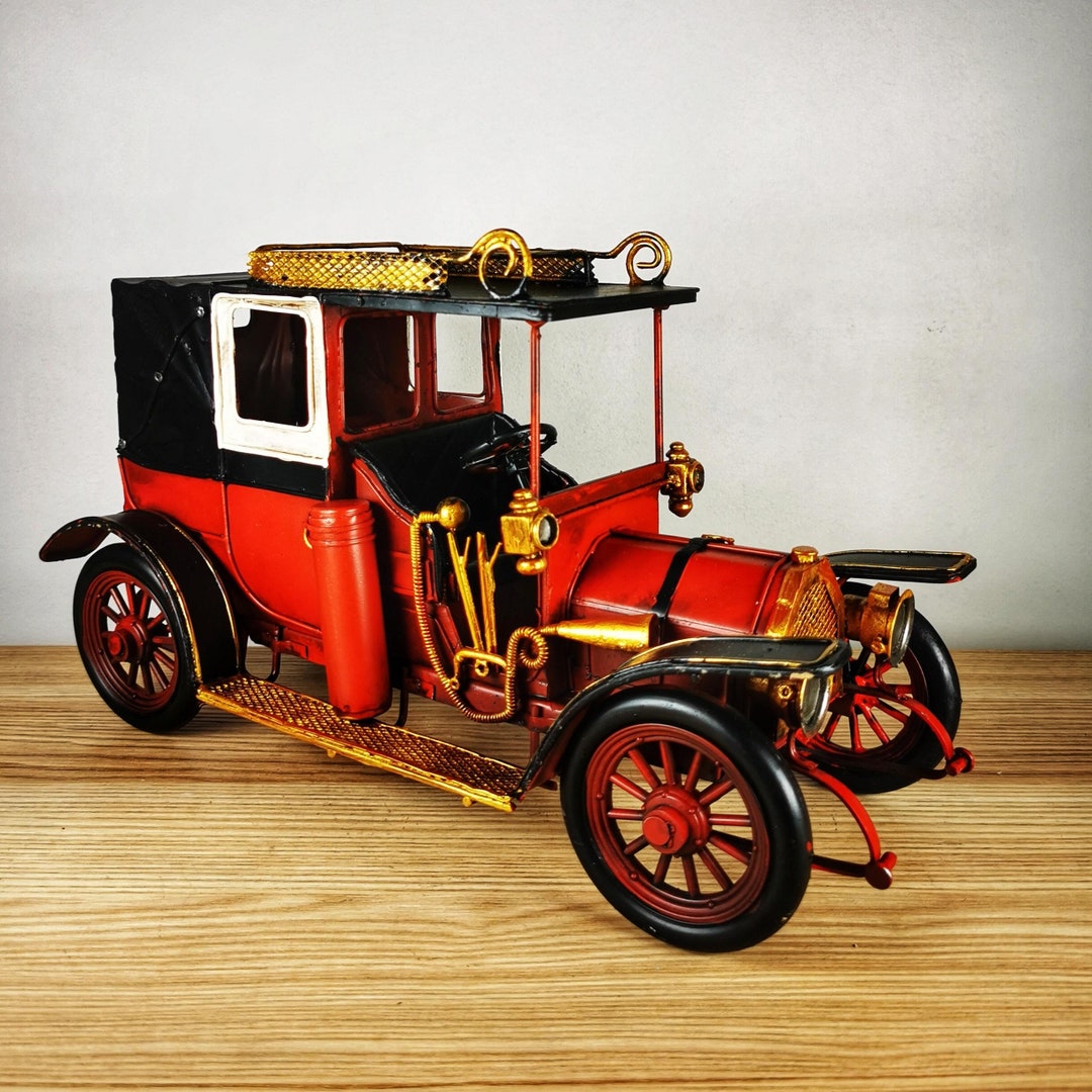 Nostalgic Metal Car, Hand-painted Finish Retro Decoration Gift Idea ...
