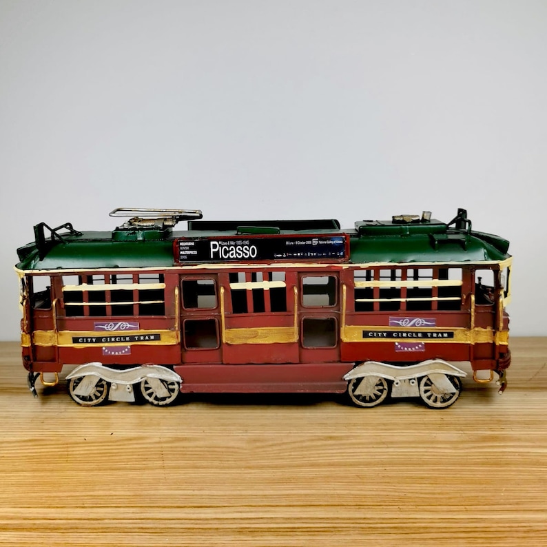 Vintage Tram Metal Train Retro Train Vintage Decoration Miniature Train ...