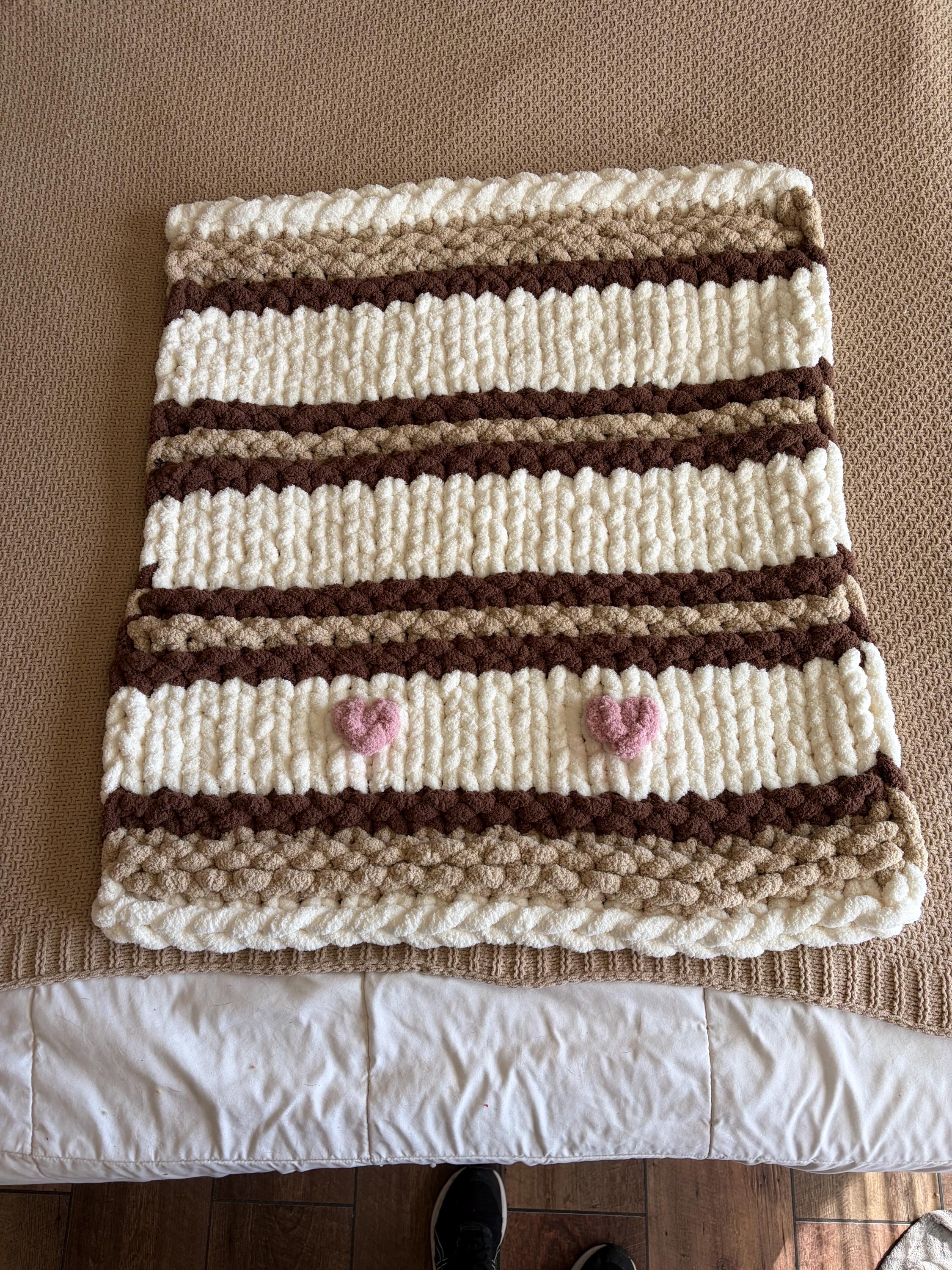 Chunky Knit Toddler Blanket Pattern – Toasted Vanilla Cream Keepsake ...