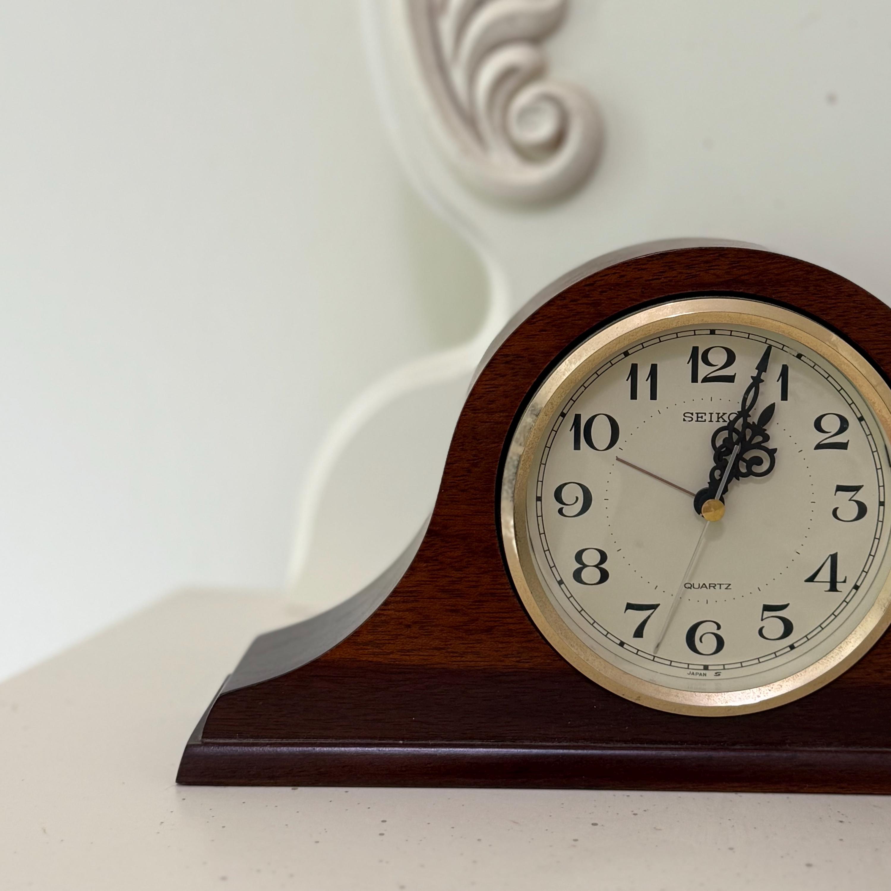 Vintage Seiko Quartz Mantel Clock | Rich Wooden Case | Classic Design ...