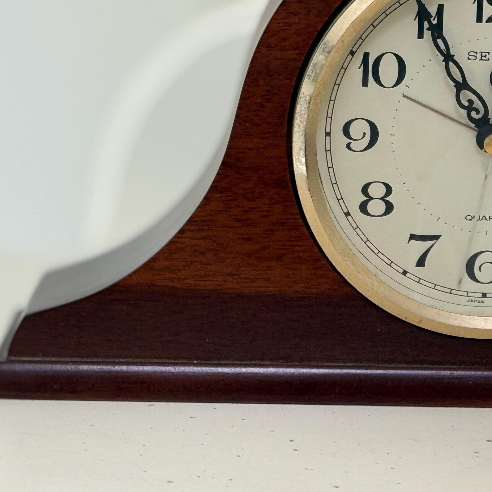 Vintage Seiko Quartz Mantel Clock | Rich Wooden Case | Classic Design ...
