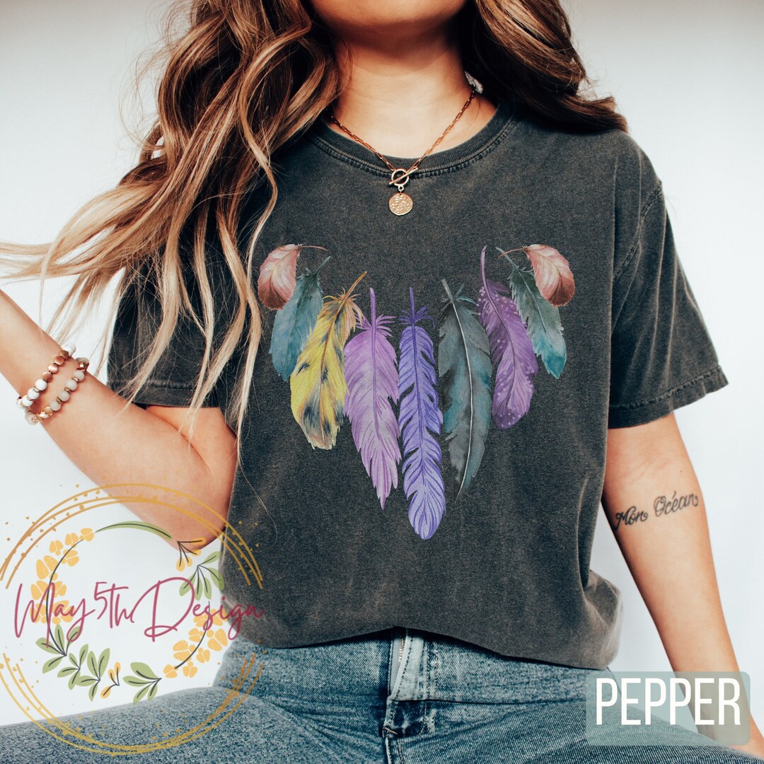 Colorful Feather Tee Festival Shirt Bird Feather Tshirt Women - Etsy