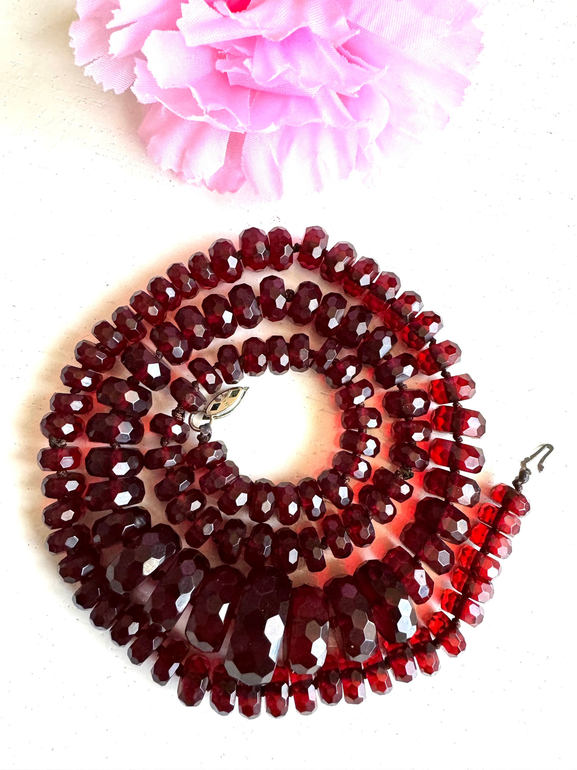 Vintage/old Cherry Red Color Faceted and Graduated Bakelite Amber ...