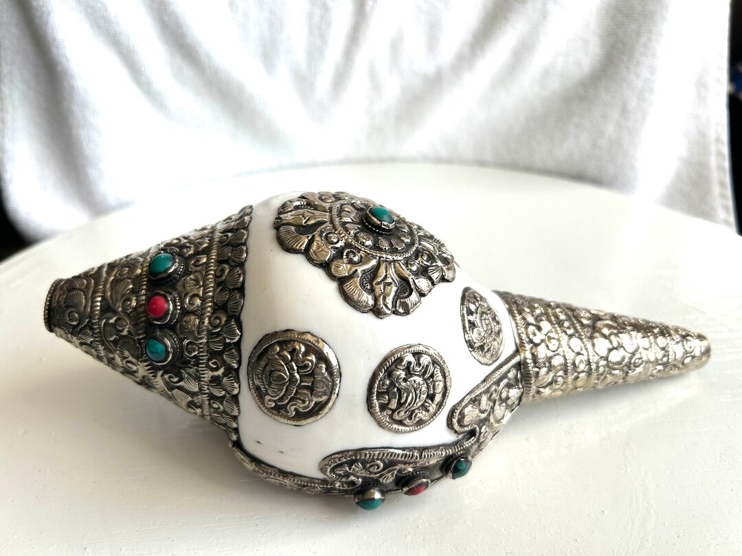 Vintage Tibetan Ritual Shell Conch Shankh Blow Horn Trumphet Carved ...