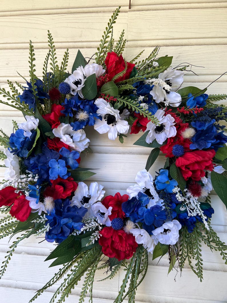 Red White and Blue Anemone Wreath: Patriotic Summer Decor - Etsy