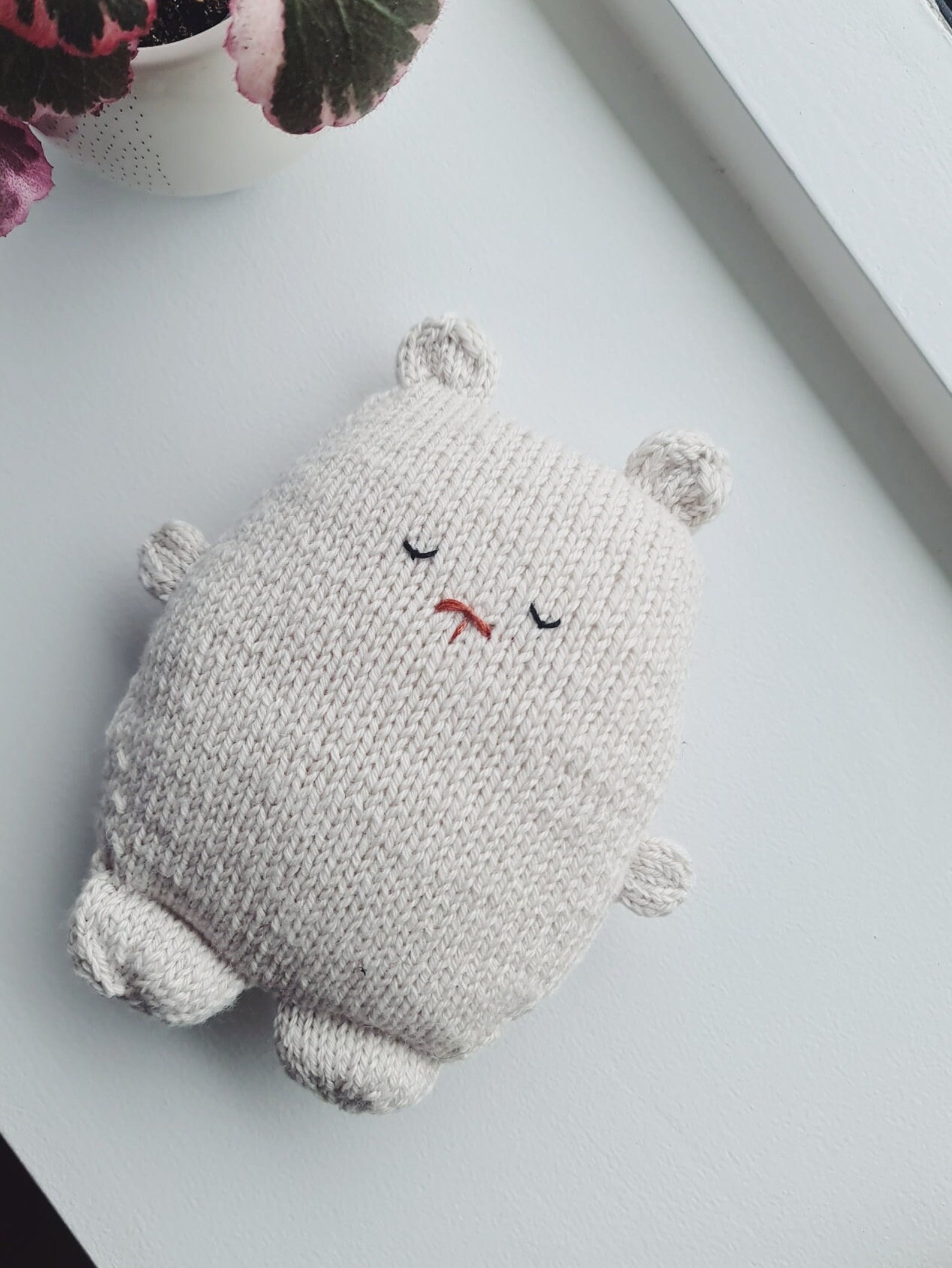 Knitting Pattern Ibo the Polar Bear - Easy Knit - Knitting Patterns ...